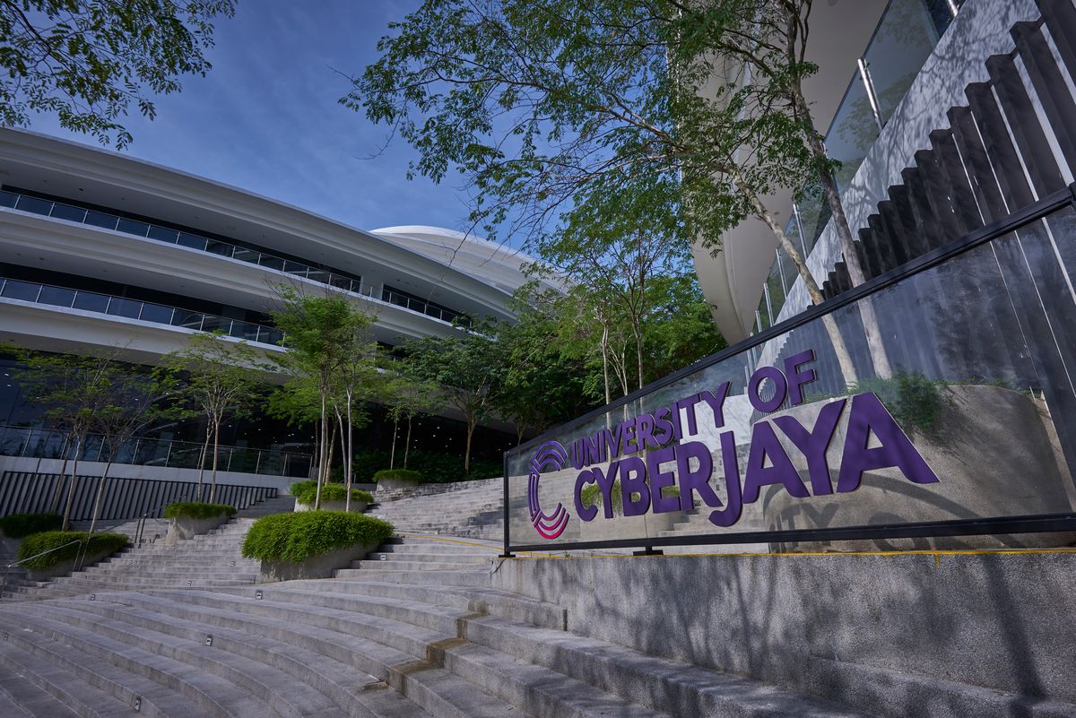 Study in Malaysia With Expert Education Consultancy